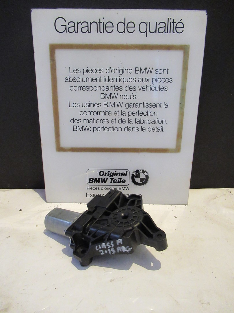 Moteur de lève vitre arrière gauche de MERCEDES Classe A AMG de 2016 ...