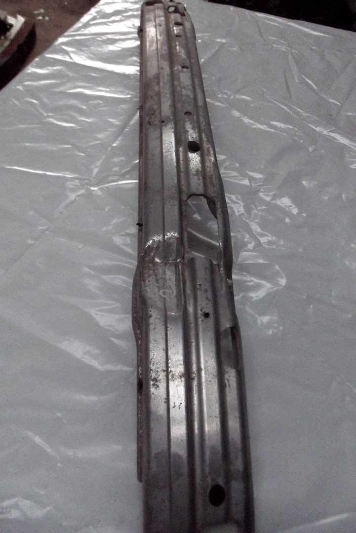 traverse avant de BMW e39 - Deutsch Car 27