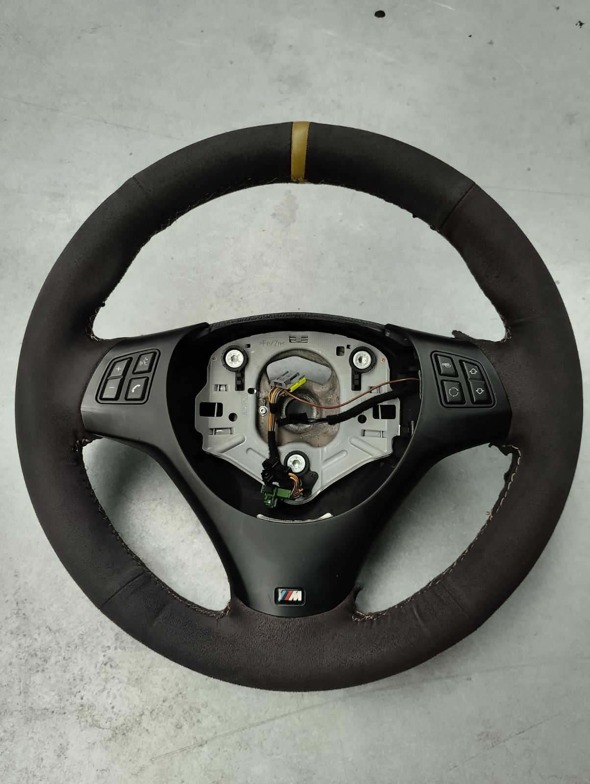 Volant de bmw e90 pack m alcantara - Deutsch Car 27